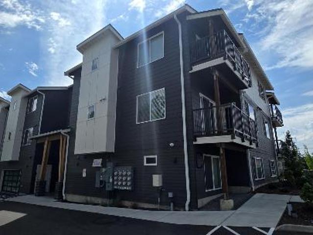 2 Br, 1 bath, Other 1209 10th St