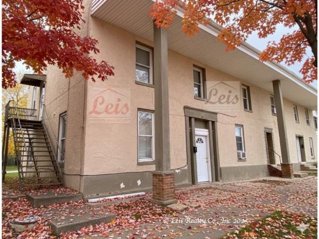 2 Br, 1 bath, Other 122 1/2 Montgomery