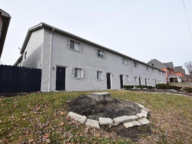 2 Br, 1 bath, Other 1271 Summit Street