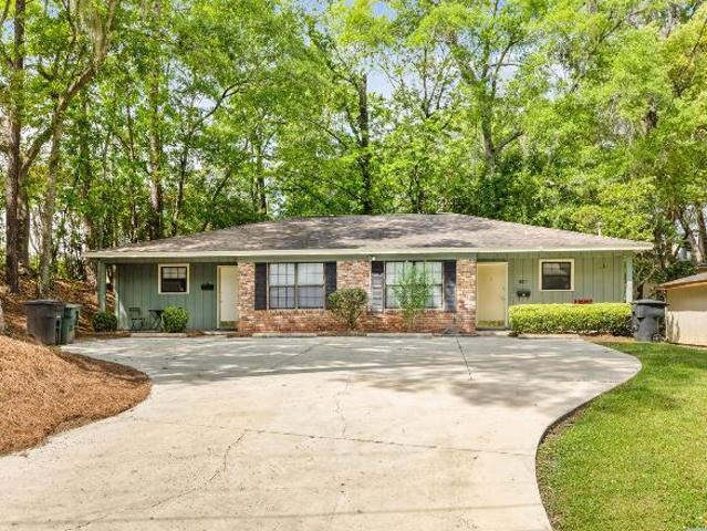 2 Br, 1 bath, Apartment 1332 Cherry Street
