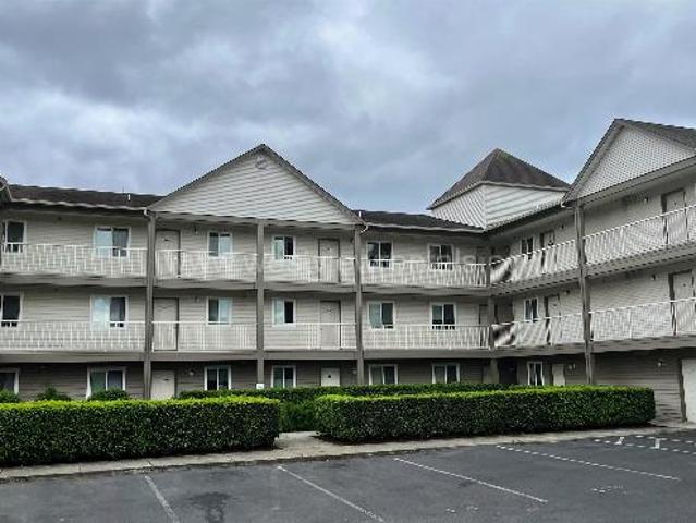 2 Br, 1 bath, Other 135 139 Prince Avenue
