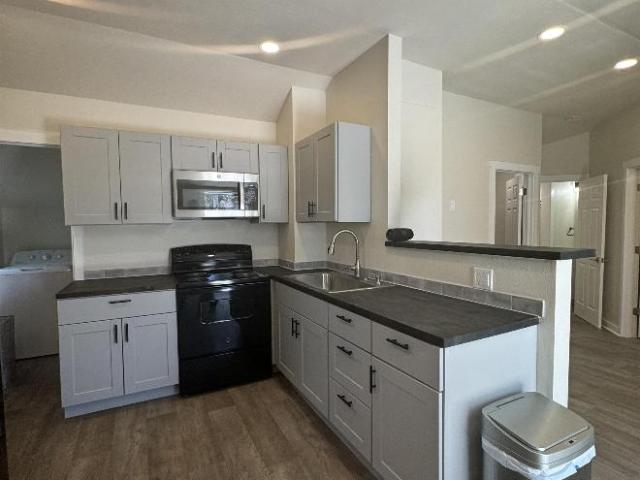 2 Br, 1 bath, Other 1412 7th Avenue