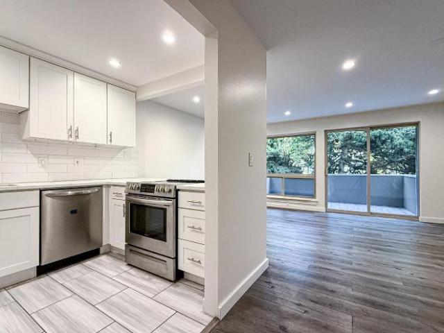 2 Br, 1 bath, Other 14332 Lenora Place North