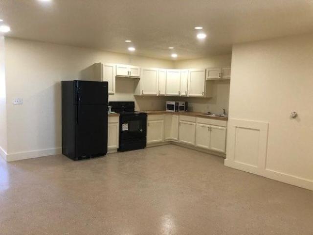 2 Br, 1 bath, Other 143 Roy Davis