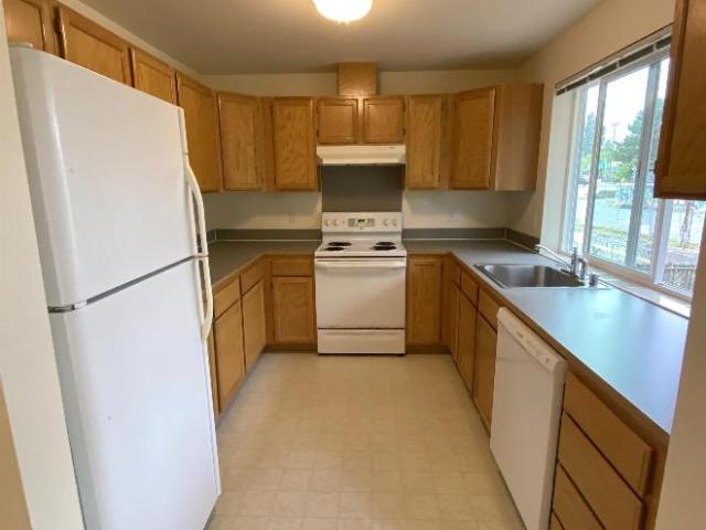 2 Br, 1 bath, Other 1440 NW 64th St