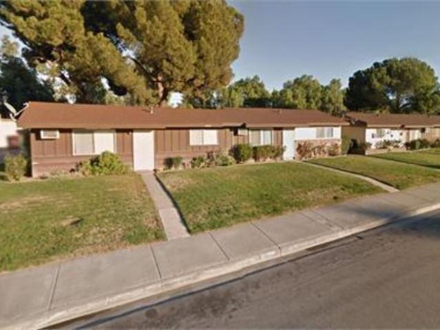 2 Br, 1 bath, Apartment 15025 Elm Court