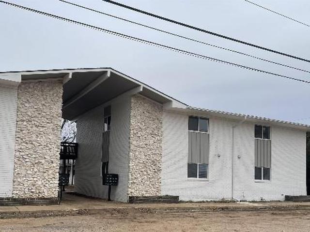 2 Br, 1 bath, Other 1601 East Grand Avenue