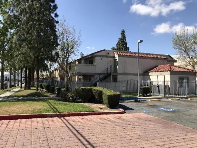 2 Br, 1 bath, Other 16296 Merrill Ave