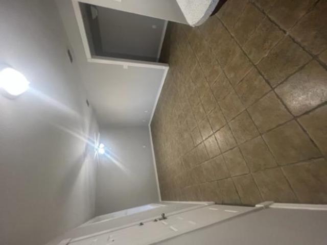 2 Br, 1 bath, Other 1620 West Kuhn
