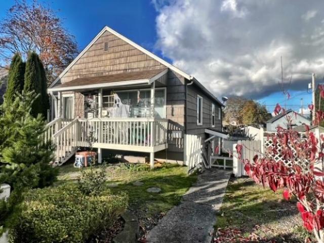 2 Br, 1 bath, Other 1736 4th Street