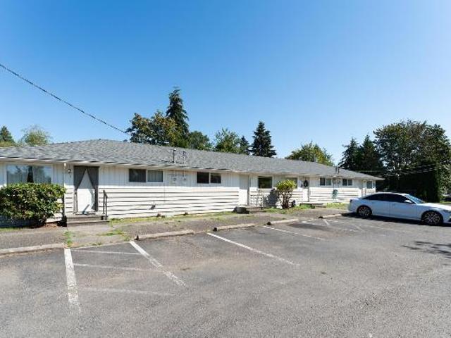 2 Br, 1 bath, Other 19002 108th Ave SE