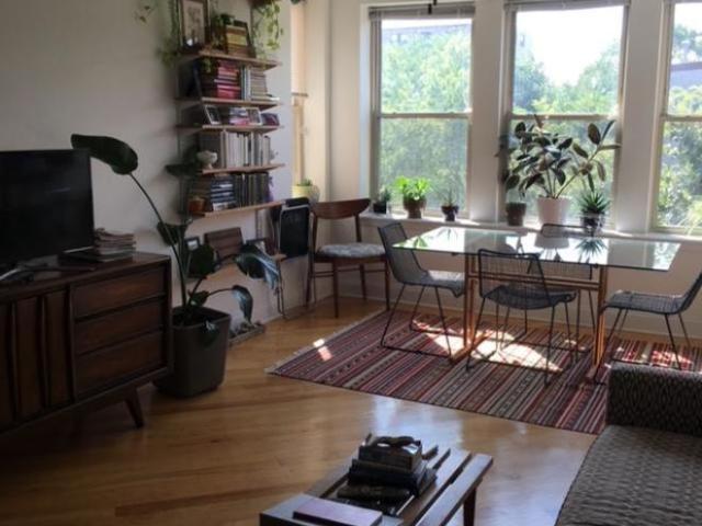 2 Br, 1 bath, Other 1901 N Kimball Ave