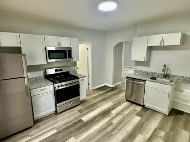 2 Br, 1 bath, Other 1917 West 21st Street