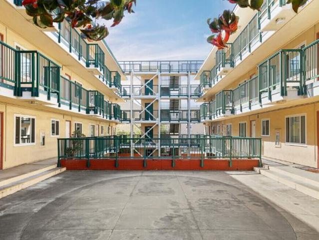 2 Br, 1 bath, Other 1927 Dwight Way
