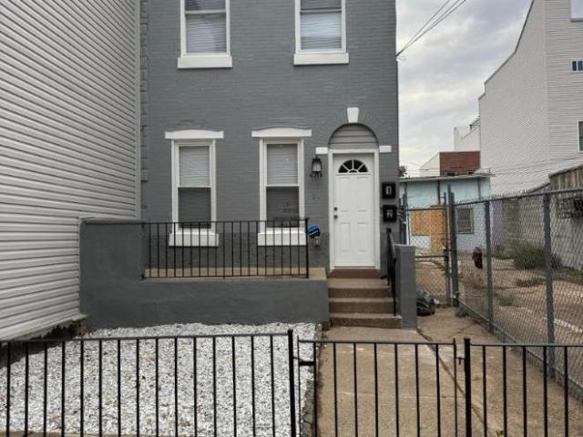 2 Br, 1 bath, Apartment 1933 West Huntingdon Street
