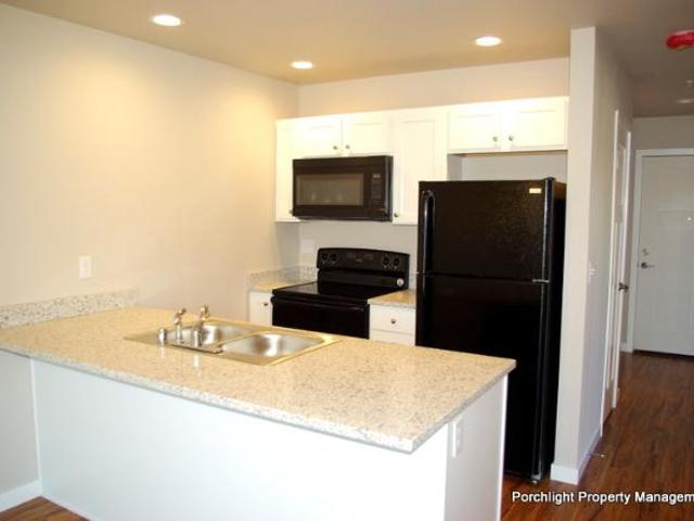 2 Br, 1 bath, Other 2005 Aaron Drive