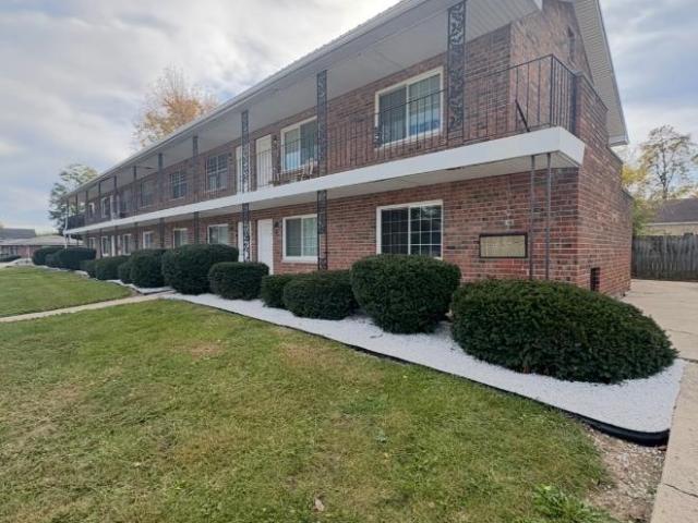 2 Br, 1 bath, Other 201 West Palmer Street