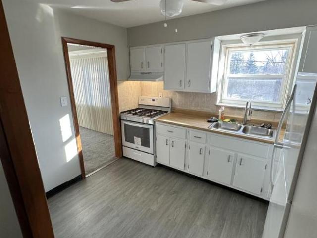 2 Br, 1 bath, Other 204 Solon Road