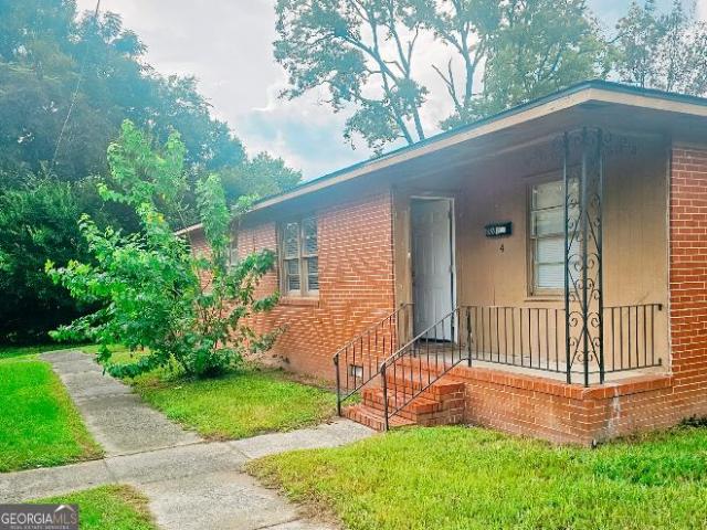2 Br, 1 bath, Other 2081 Adams Avenue