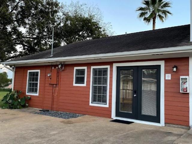2 Br, 1 bath, Other 2307 South Austin Street