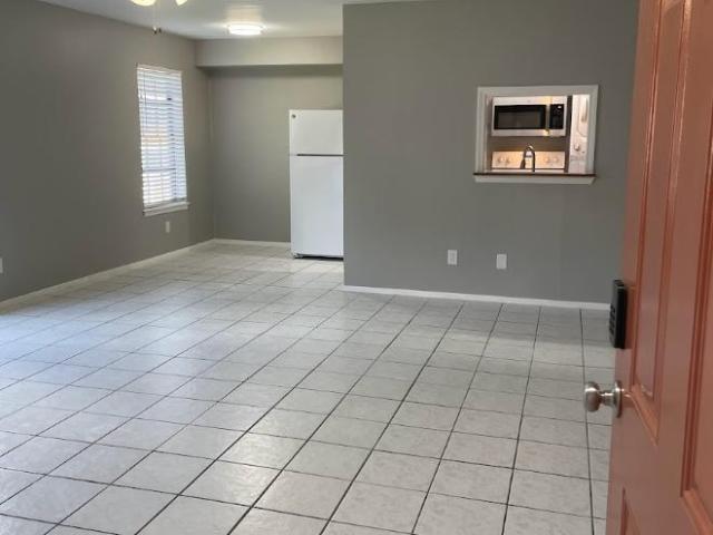 2 Br, 1 bath, Other 2307 South Austin Street