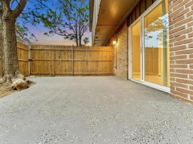 2 Br, 1 bath, Other 2320 East 21st Street