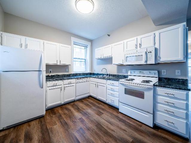 2 Br, 1 bath, Other 234 9th Street