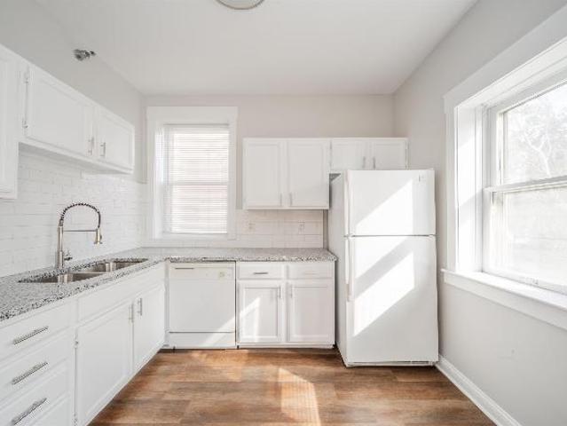 2 Br, 1 bath, Other 234 9th Street