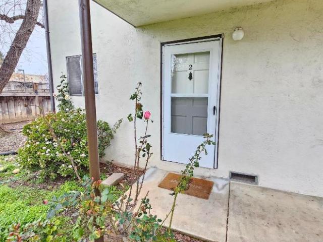 2 Br, 1 bath, Other 2355 5th Ave