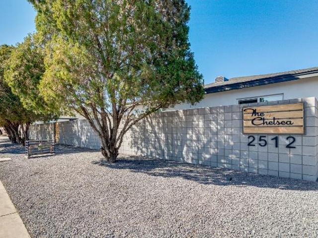 2 Br, 1 bath, Apartment 2512 East Thomas Road