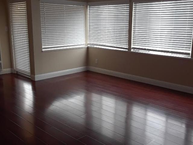 2 Br, 1 bath, Other 2637 Regent St
