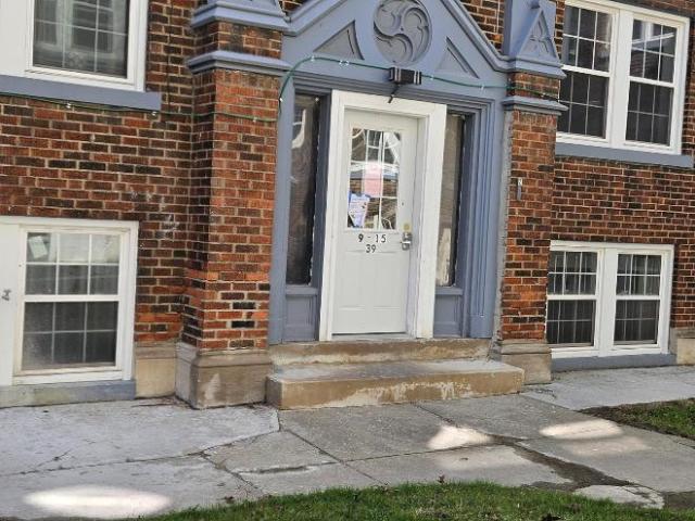 2 Br, 1 bath, Apartment 2664 North Moreland Boulevard