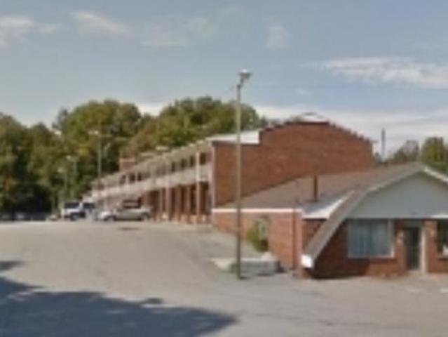 2 Br, 1 bath, Apartment 2946 West Main Street
