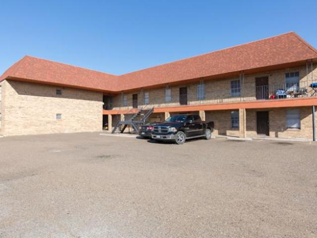 2 Br, 1 bath, Apartment 301 South Palm Drive