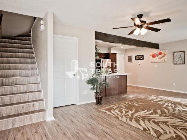 2 Br, 1 bath, Other 301 Westwood St
