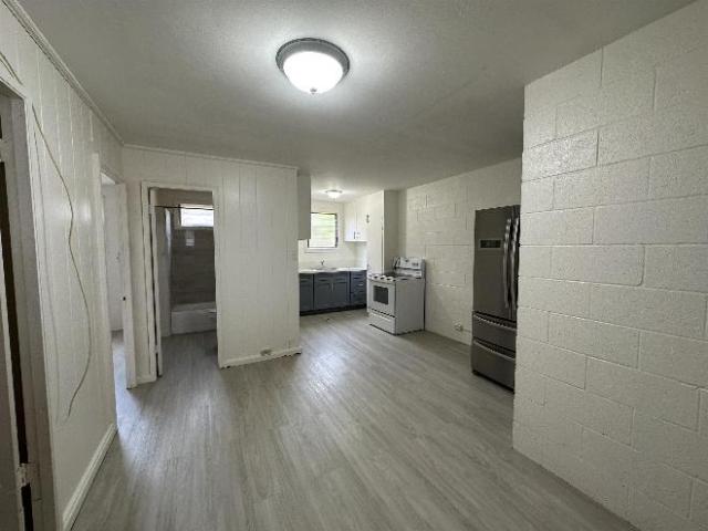 2 Br, 1 bath, Other 304 Olive Avenue