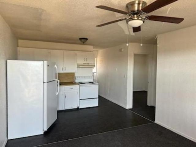2 Br, 1 bath, Other 306 East Roberts Avenue