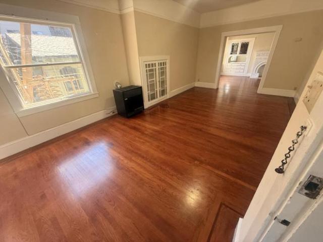 2 Br, 1 bath, Other 3566 Dimond Avenue