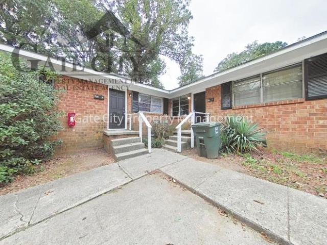 2 Br, 1 bath, Single Family Home 2021 Maywood St