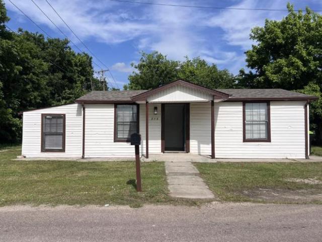 2 Br, 1 bath, Single Family Home 216 S Maywood Ave