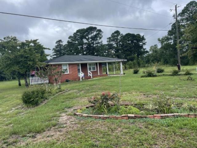 2 Br, 1 bath, Single Family Home 2182 Alamac Rd