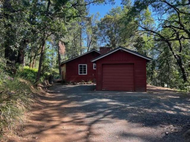2 Br, 1 bath, Single Family Home 2917 Mt Danaher Road