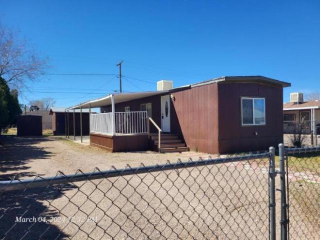 2 Br, 1 bath, Single Family Home 3618 Lark Ln