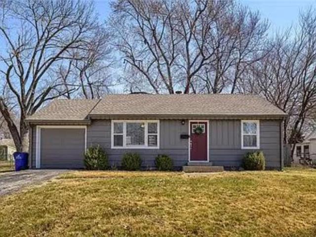 2 Br, 1 bath, Single Family Home 7525 Conser St