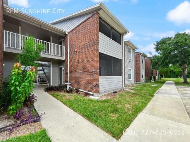 2 Br, 1 bath, Single Family 1400 Gandy Blvd N