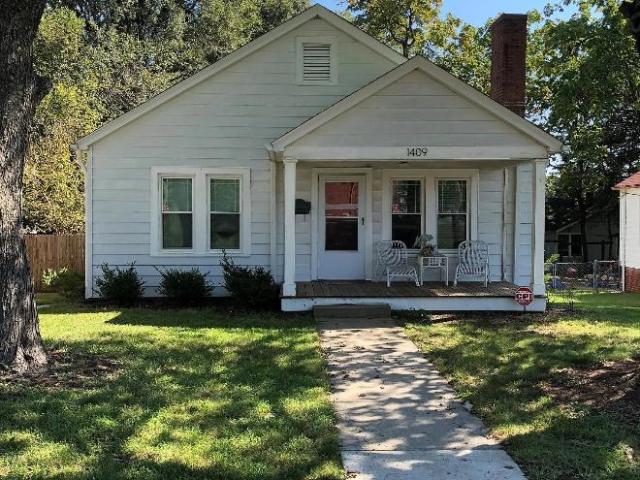 2 Br, 1 bath, Single Family 1409 Lexington Ave