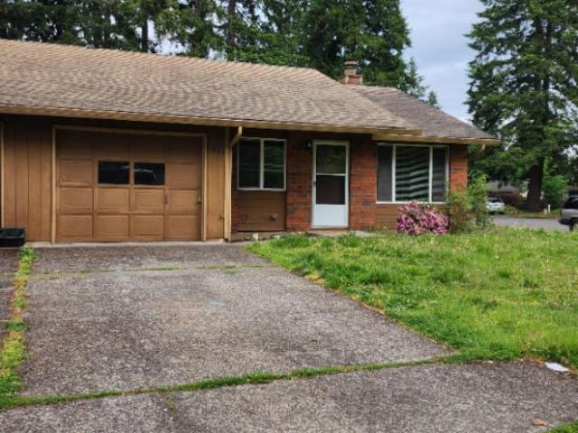2 Br, 1 bath, Single Family 1409 NE 143rd Ave