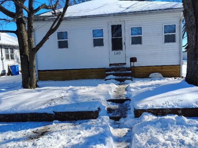 2 Br, 1 bath, Single Family 140 Illinois St