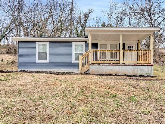 2 Br, 1 bath, Single Family 1423 Varnell Ave NE
