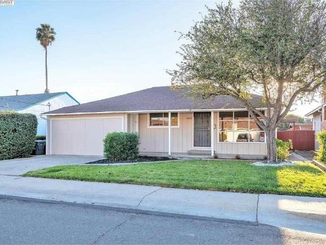 2 Br, 1 bath, Single Family 14571 Juniper St